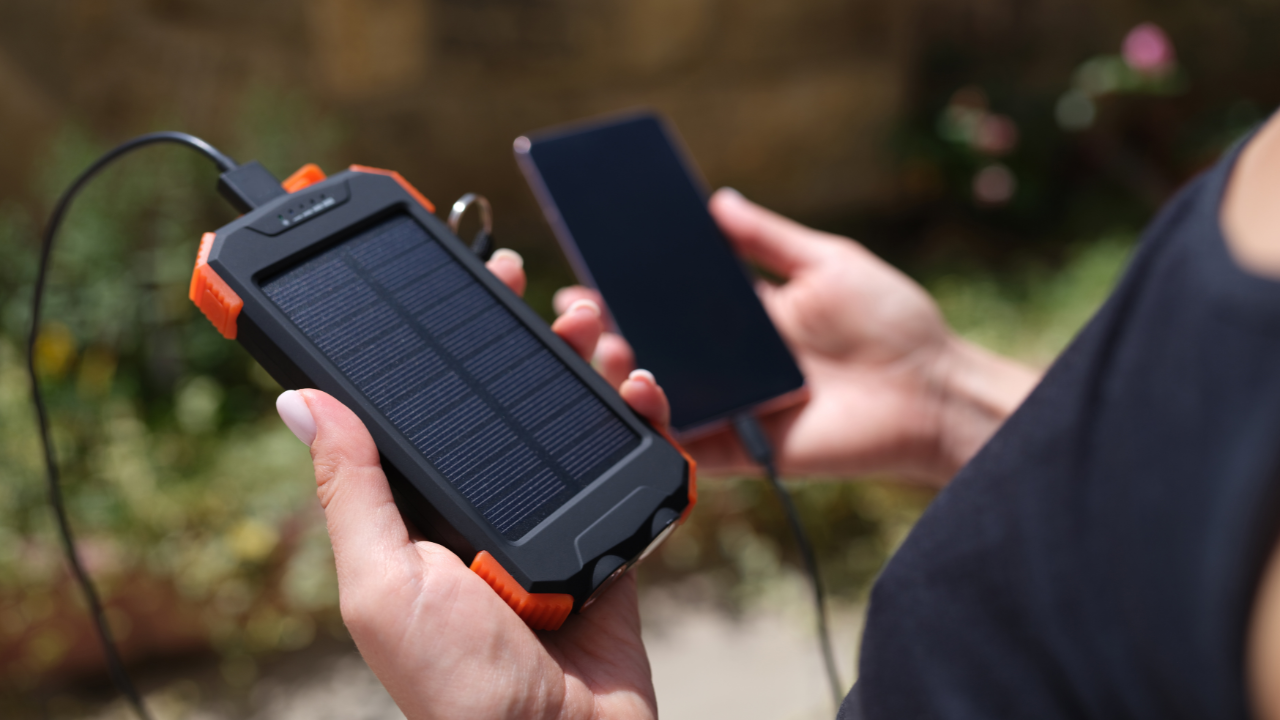 Solar Power Banks: Efficient and Sustainable Energy Solutions ...