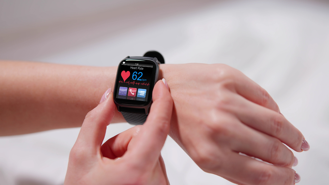 Wearable Devices for Heart Rhythm Monitoring: Advances in Portable ...